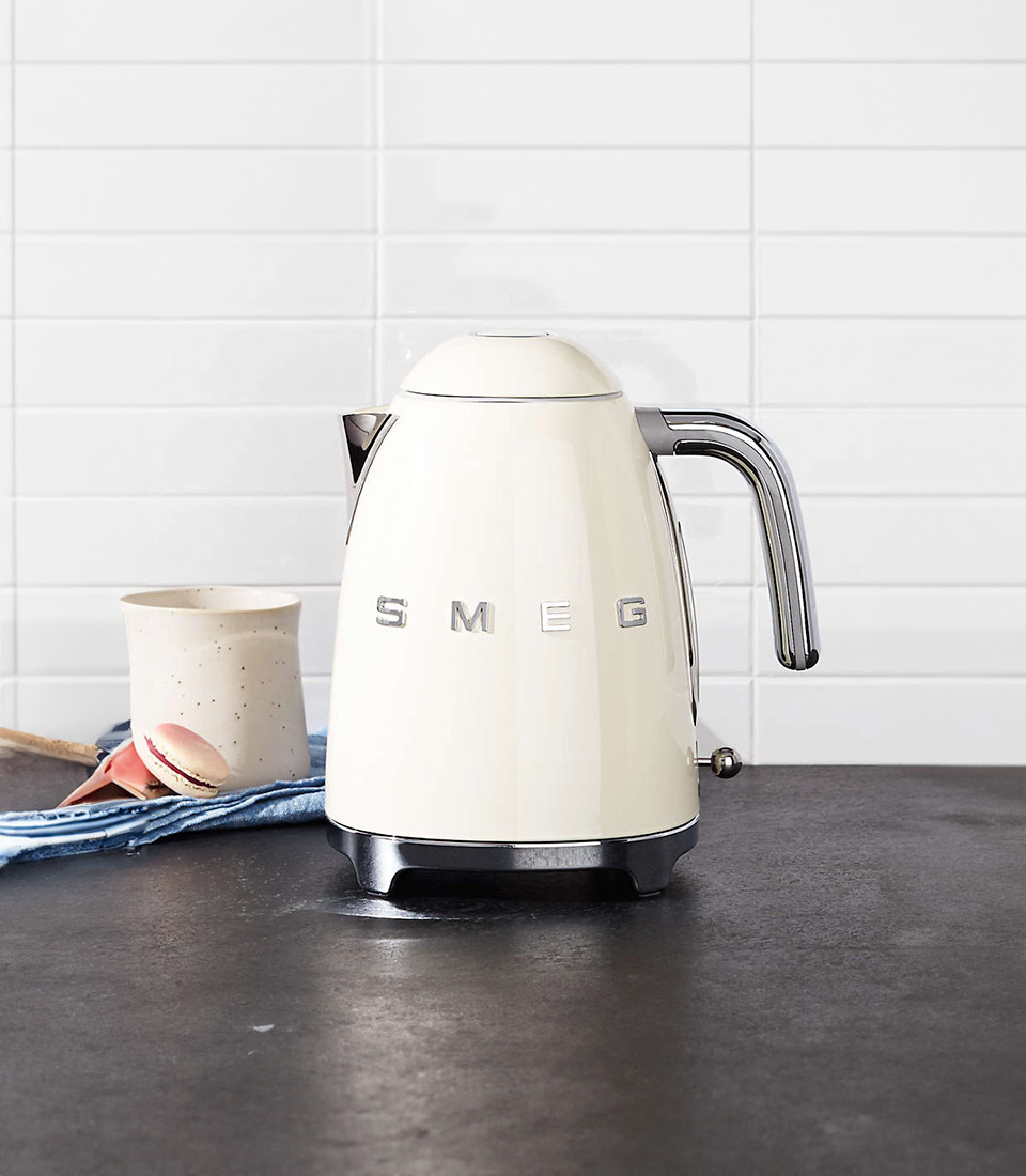 Smeg cream kettle store